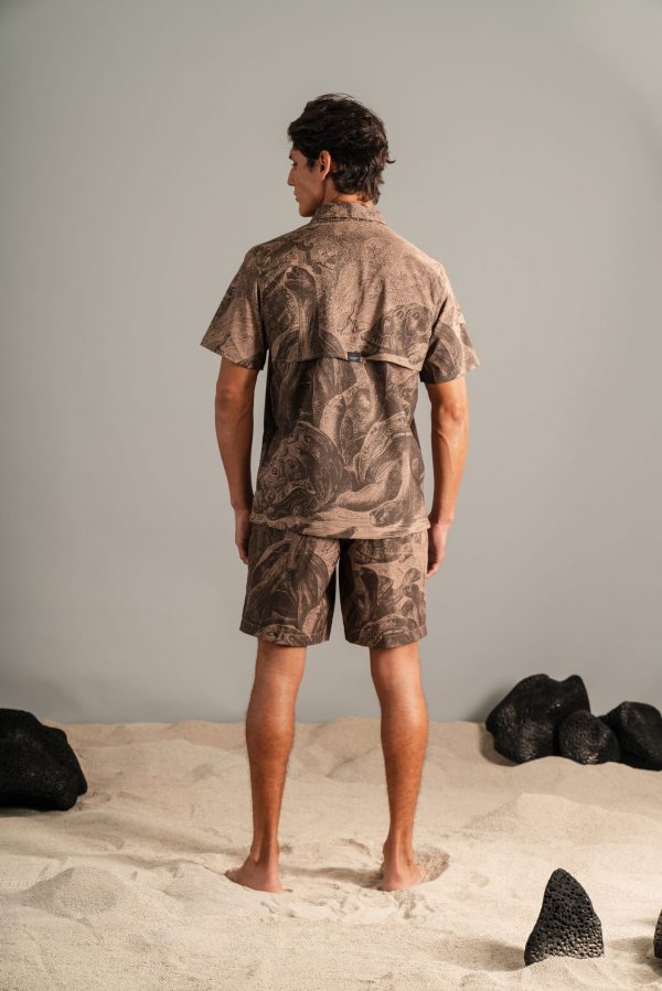 Ropa Sostenible Inspirada en Galápagos - Darwin and Wolf